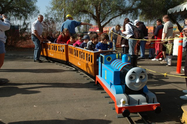 THOMAS THE TRAIN